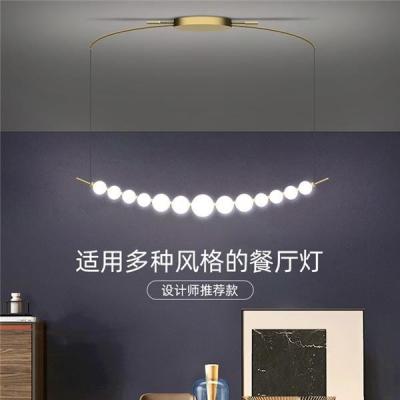 Cina Lampade a pendente in vetro lineare 32W 3000K Luce calda sfera di vetro bianca Lampada a pendente personalizzata in vendita