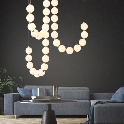 Cina Glassa bianca di vetro lineare di sigillamento della plafoniera della palla di vetro delle lampade di pendente 135W 45W in vendita
