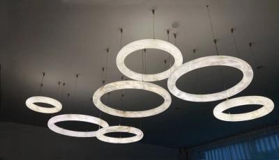 Cina Miglior prezzo Danimarca Modern Creative Minimalist Living Room Hotel Villa Decorazione Rotondo Marmo Pendente Luce Lampada di soffitto in vendita