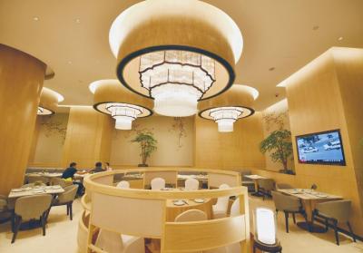 Cina ODM OEM Conferenza Mostra candelabri cinesi per il commercio in vendita