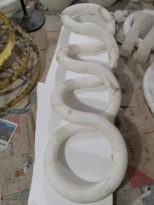 Cina Moderna figura otto forma design soggiorno cucina isola alabastro naturale spagnolo candelabro lampadari in vendita
