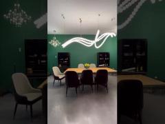 Lineaire glazen hanglampjes 32W 3000K Warm Light Wit glazen bal Custom Hanglamp