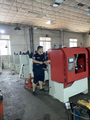 Cina LDX-020B Macchina di taglio automatico per lame a sega TCT all'ingrosso in vendita