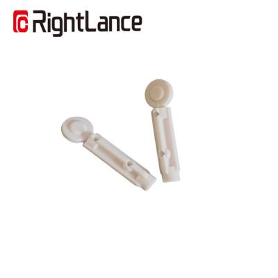 Cina Lancetta di sangue monouso di sicurezza di profondità di puntura di Grey Color Twist Type 2.4mm in vendita