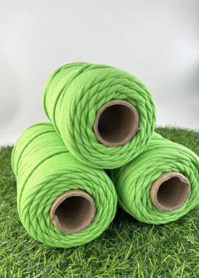 Cina Protezione ambientale naturale pura corda di cotone verde intessuta a mano per abbigliamento personalizzato in vendita