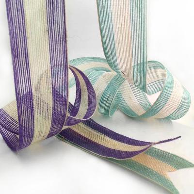 Cina Cintura per borse a strisce decorativa sostenibile a strisce di 5,5 cm di giuta colorata in vendita