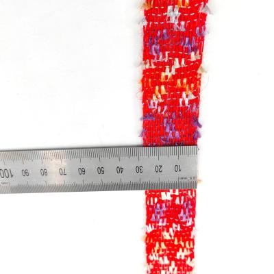 Cina Nastro di stoffa di giuta rossa a corda intrecciata per le decorazioni di nozze e feste in vendita