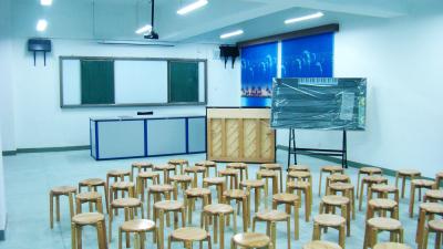 中国 学校およびオフィスのためのスマートな板複数の接触相互 Whiteboard 販売のため