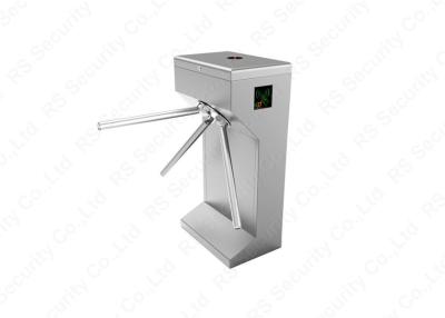 Cina Tre portoni automatico della barriera di partecipazione dei cancelli girevoli/impiegati dei rulli in vendita