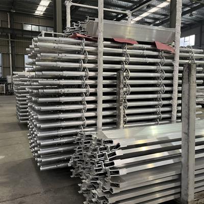 Cina Scaffalature a cerniera di lunghezza 3 m galvanizzate in acciaio Q355 rinforzato in vendita