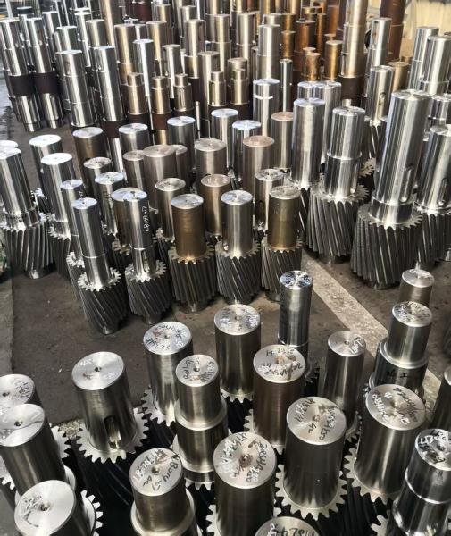 Quality Involute Cylindrical Gear & Gear Shaft Constant Velocity Ratio Center Distance for sale