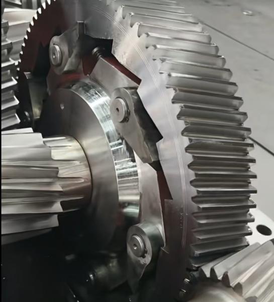 Quality Involute Cylindrical Gear & Gear Shaft Constant Velocity Ratio Center Distance for sale