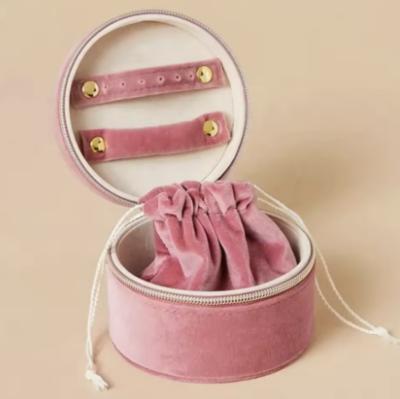 China Round PU Leather Jewellery Box Organizer Wth Zipper Closure And Drawstring Pouch for sale