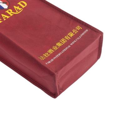 Cina Imballaggi per bottiglie di vino non tessuti stampati su misura Imballaggi regalo ecologici per vino e alcolici in vendita
