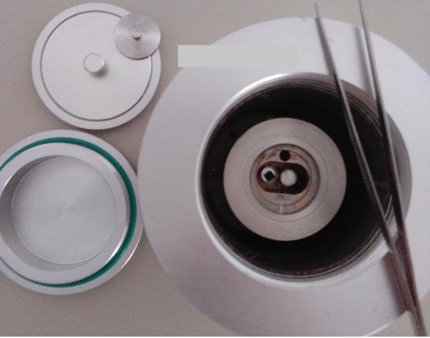 Close-up of DSC-1150B furnace and crucible area