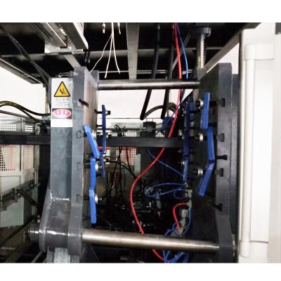 Cina macchina di plastica Jerry Can Lubricant Oil Bottle dello stampaggio mediante soffiatura del tamburo 20L in vendita