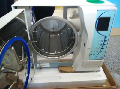China Autoclave Sterilizer vacuum Steam autoclave for sale