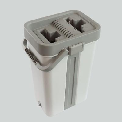 China 360 Degree Flat Mop With Bucket Steel 7L Rotary Sewage Separation Floor Cleaning for sale