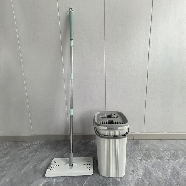Quality 4.5L Squeeze Flat Mop Bucket Set 360 Sliding Type Washable Microfiber Fabric for sale
