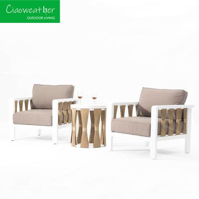 Cina Luxury Modern Design Outdoor Furniture Set Cornice in alluminio Divani da giardino con cuscino tappezzeria impermeabile in vendita