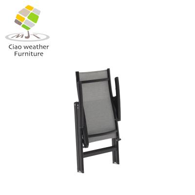 China Buitenmeubilair Glasverlenging Eettafel en vouwstoel met weerbestendige materialen Te koop