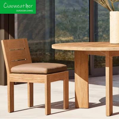 Cina Set da pranzo all' aperto con mobili per patio e tavolo e sedia in legno di teak moderno in vendita