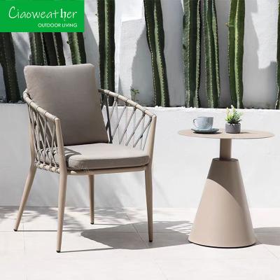 China Waterdicht kussen hotel buiten metalen zijtafel voor modern design stijl tuin patio aluminium meubels Te koop