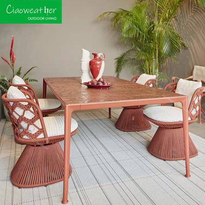 China Hotel patio en woonkamer Moderne tuinstoel met waterdicht tapijtkussen in aangepaste kleur Te koop