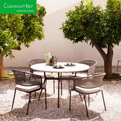 China Waterdicht bekleding kussen Outdoor Eettafel en stoel Set met valse wicker ontwerp Te koop