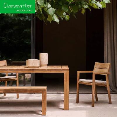 China Moderne stijl buitemeubilair Houten eetstoel met waterdicht bekleding en waterdicht kussen Te koop