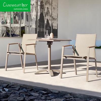 China Moderne buitenmeubelen Tuinrestaurant Parijs Bistro Eetkamer Set met aluminium frame en draagbare vouwstoelen Te koop