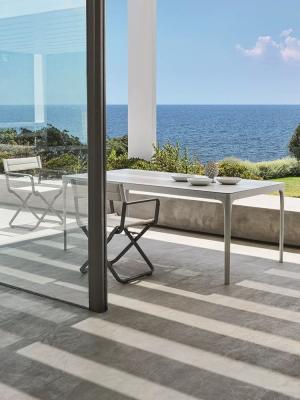 China Op maat gemaakte ontwerpen Luxe patio meubelset Eettafel van massief hout met tafelblad van teakhout en 6 stoelen van kunststof hout Te koop