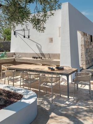 China Op maat gemaakte ontwerpen Luxe patio meubelset Eettafel van massief hout met tafelblad van teakhout en 6 stoelen van kunststof hout Te koop