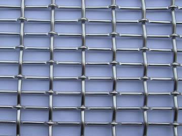 Plain crimped SS wire in the warp and lock crimped SS wire in the weft.