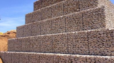 Cina filo zincato immerso caldo Mesh Fence Walls del canestro esagonale del gabbione di 0.5m in vendita