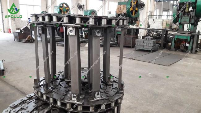 APOLLO ADC0456 Conveyor Chain for AP60C Asphalt Paver - Side View