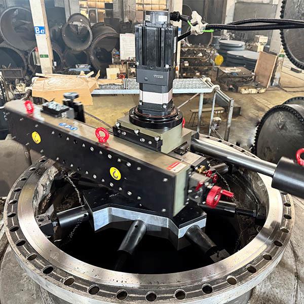 Quality Internally Mounted Flange Facing Tool Flange Resurfacing Machine 59 Inches For Industrial for sale