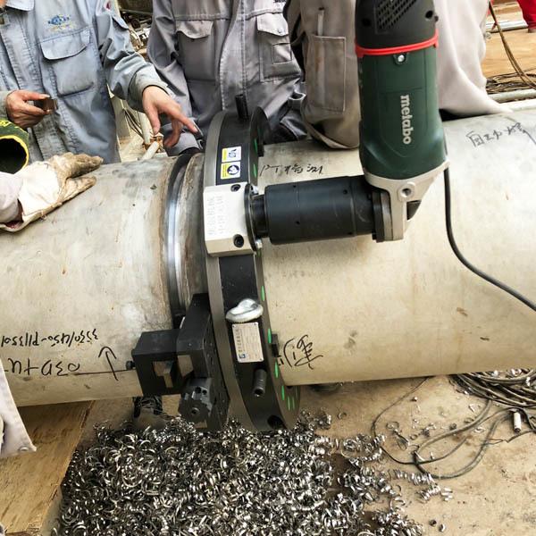 Quality Lightweight Clamshell Pipe Cutting Machine 20"–26" High Performance for sale