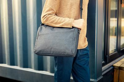 Cina Cassa portatile a manica da 16 pollici Macbook Pro Nero 16 pollici Borsa portatile per donne in vendita