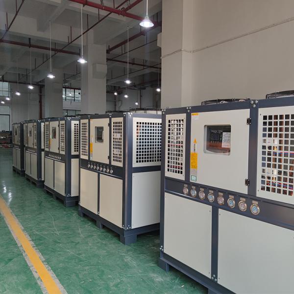Quality R410A R404A Screw Air Cooled Water Chiller 120KW Industrial Water Chiller for sale