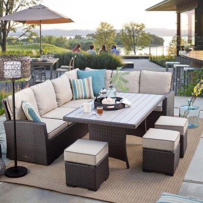 China Restaurant Outdoor Light Luxury PE Rattan Sofa Set Patio Waterdicht Metalen Meubelen for sale