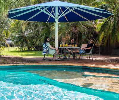 Cina Outdoor Commercial 5M 6M 7M Square Garden Parasol Umbrella With LED Lights in vendita