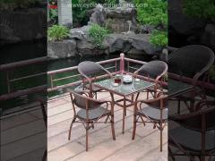 Outdoor Eettafel en stapelbare stoel Set Modern Design Restaurant PE Rattan Koffietafel