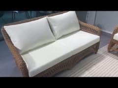 Nordic Patio Courtyard PE Rattan Aluminium Sofa und Tisch mit wasserdichtem Polyestergewebe