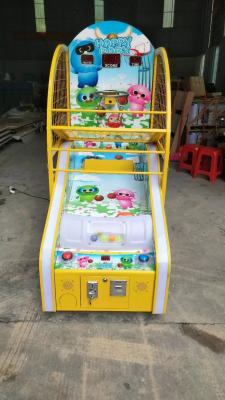 中国 幸せな子供の自動バスケットボールのリターン機械、漫画のおかしいスコアの切符の買戻しのアーケードのバスケットボールたが機械 販売のため