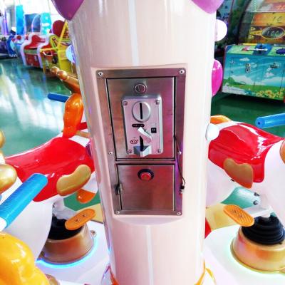 Cina Giro a gettoni di giro del carosello, macchine di videogiochi arcade variopinte in vendita