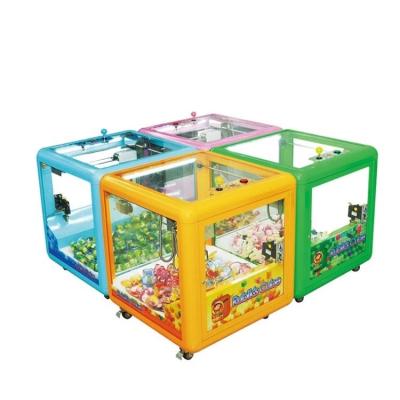 中国 小型立方体のギフトの自動販売機のおもちゃクレーン+アーケードの立方体の爪75KGの重量 販売のため
