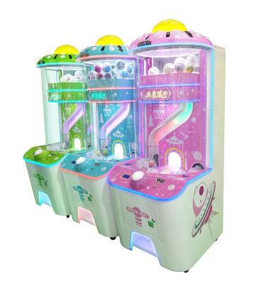 Cina dimensione a gettoni W720*D860*H1985mm del distributore automatico di Gashapon della capsula di Paradise della palla 1p in vendita