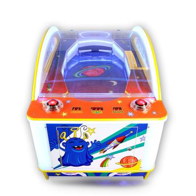 Cina 2 giochi di hockey su ghiaccio a gettoni del UFO della macchina della galleria dei bambini dei giocatori mini in vendita