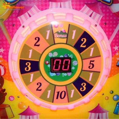 Cina Distributore automatico del regalo di Candy di zona del gioco elettronico con hardware + materia plastica in vendita